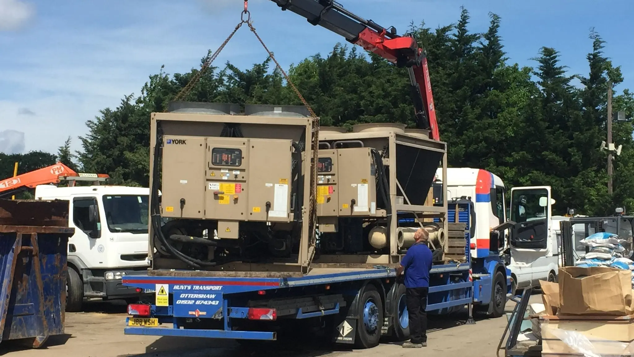 Heavy Lifting Services in London, Heathrow, Surrey & Berkshire | HIR Ltd