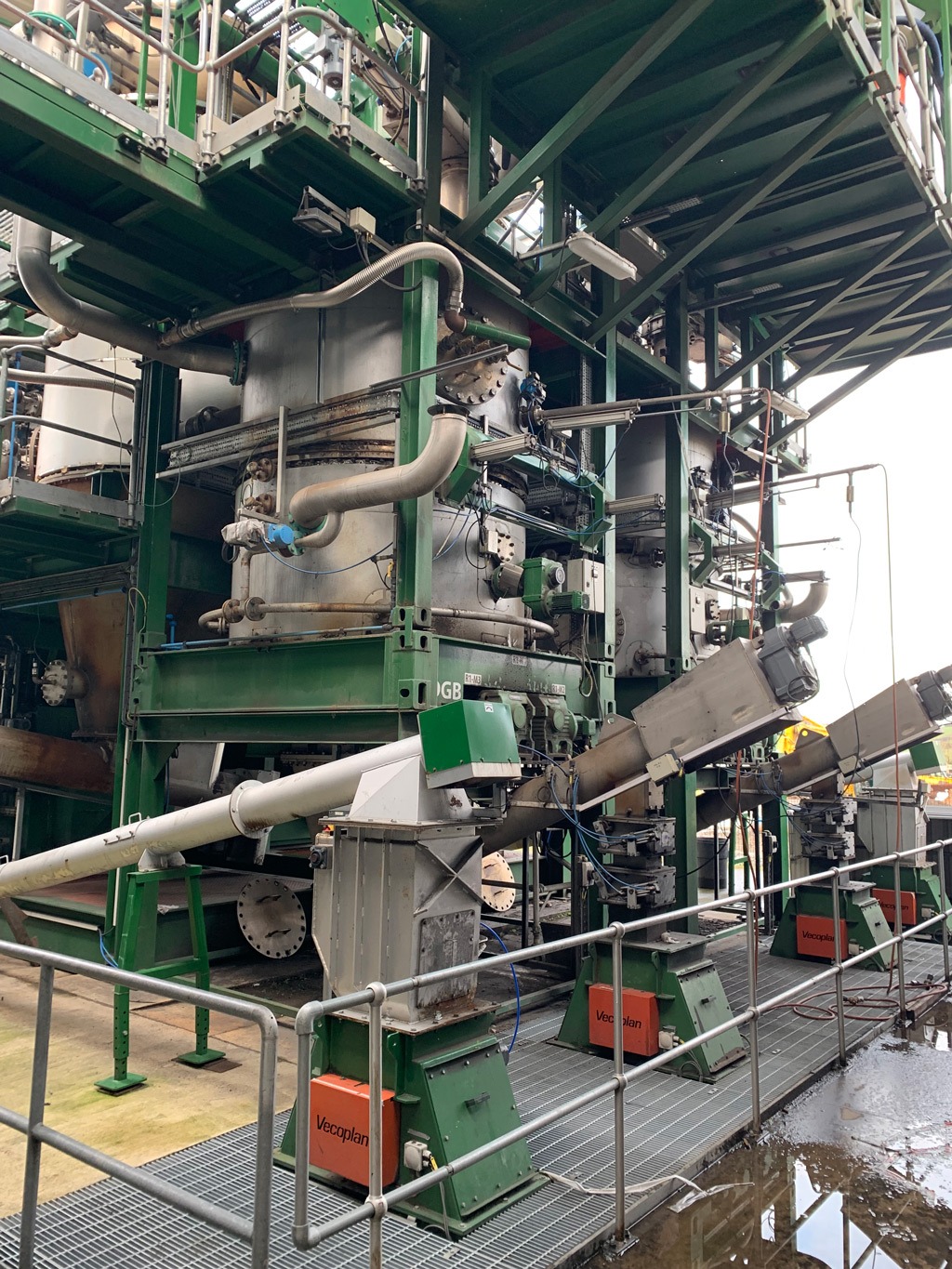 Data Centre & Energy Plant Strip Out Services UK | HIR Ltd